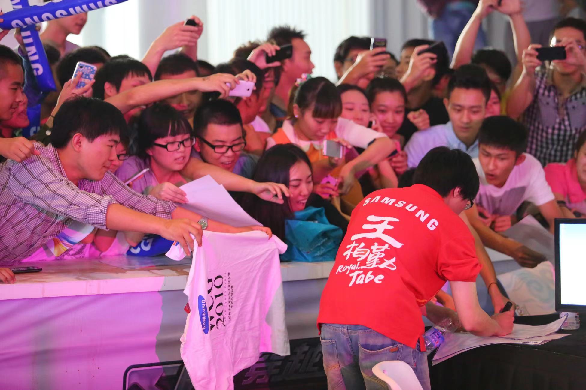 PentaQ刺猬电竞社 | 志在电竞未来。品质、趣味、硬核。